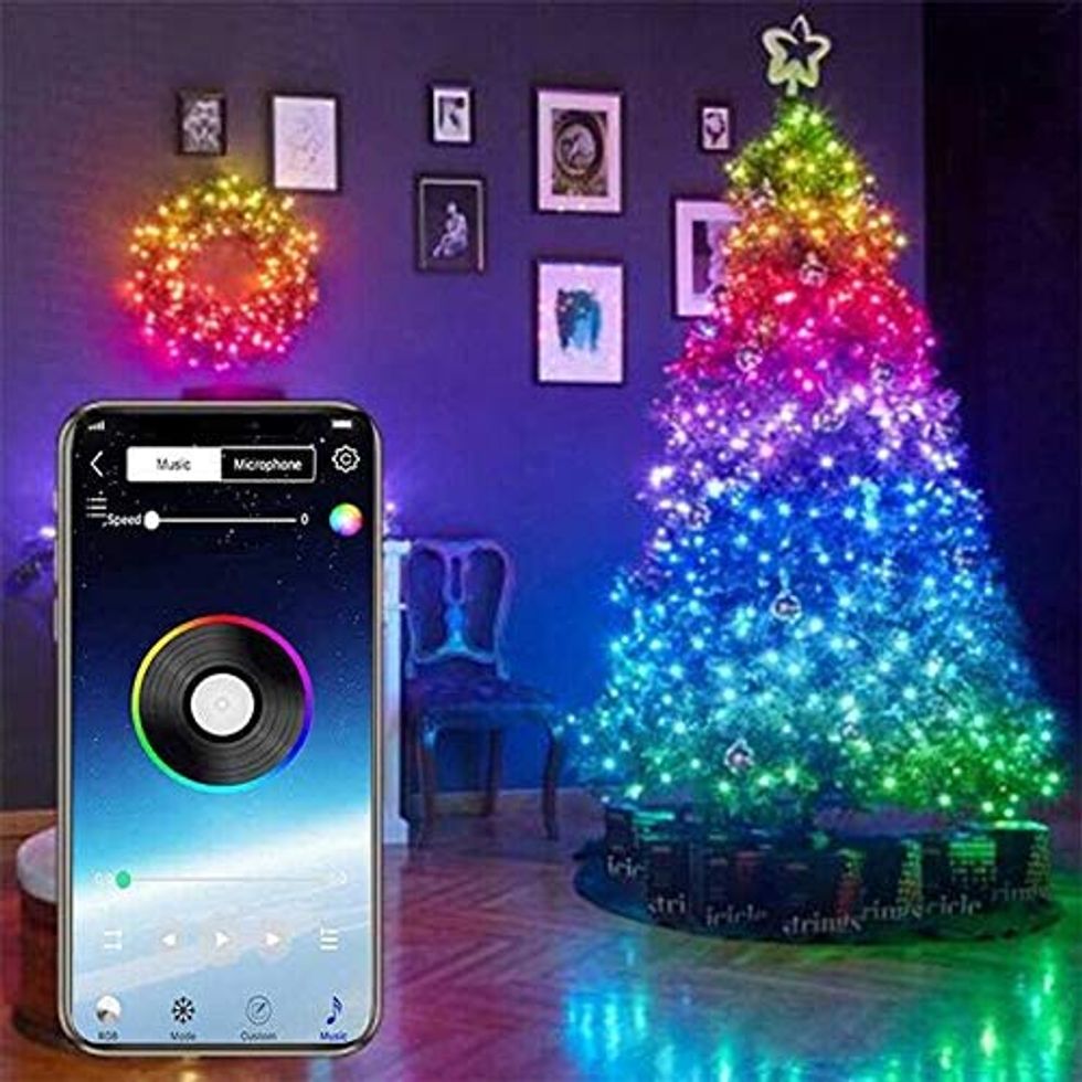 9 Christmas Tree Ideas That Will Make Your Holidays Way Less Basic This 9 Christmas Tree Ideas That Will Make Your Holidays Way Less Basic This