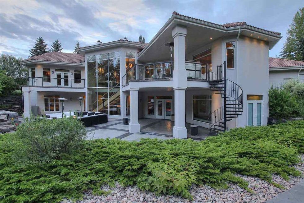 This $3.5M Edmonton Mansion Makes Alberta Look Better Than Beverly ...