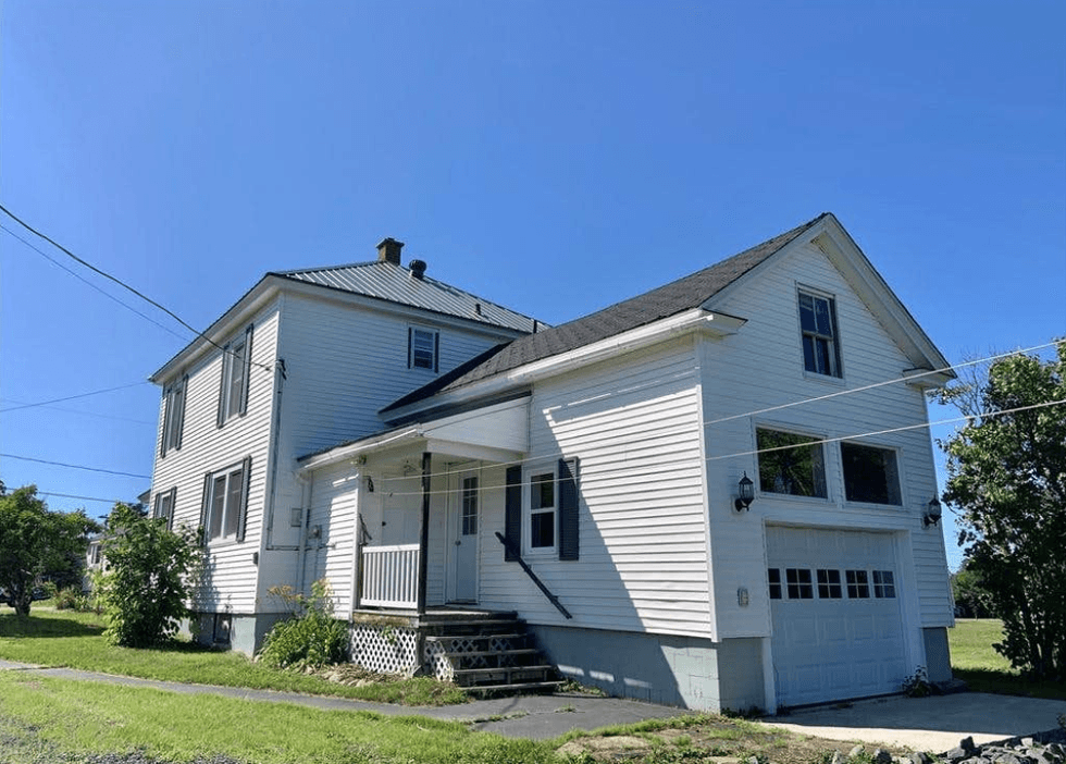 House For Sale In New Brunswick Has A Huge Backyard River & Costs Under ...