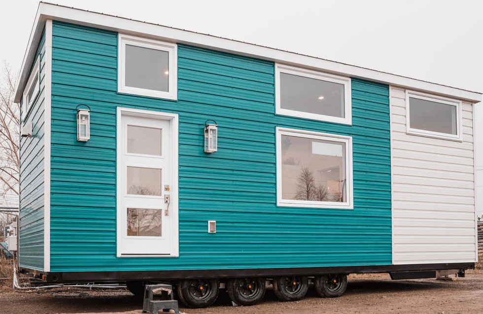 Tiny Home For Sale In Ontario Is A 'Beachy Boho' Dream (PHOTOS) - Narcity
