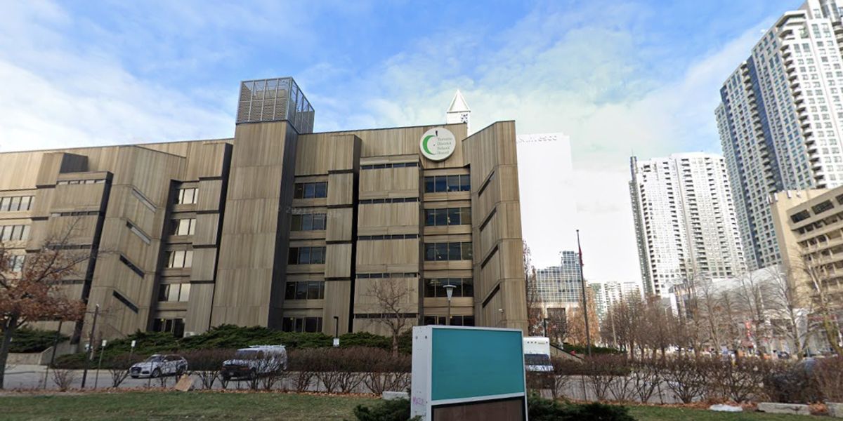 Toronto Schools Are Being Told To Prepare To Return To Online Learning ...