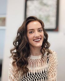 Elisha Barry - Narcity