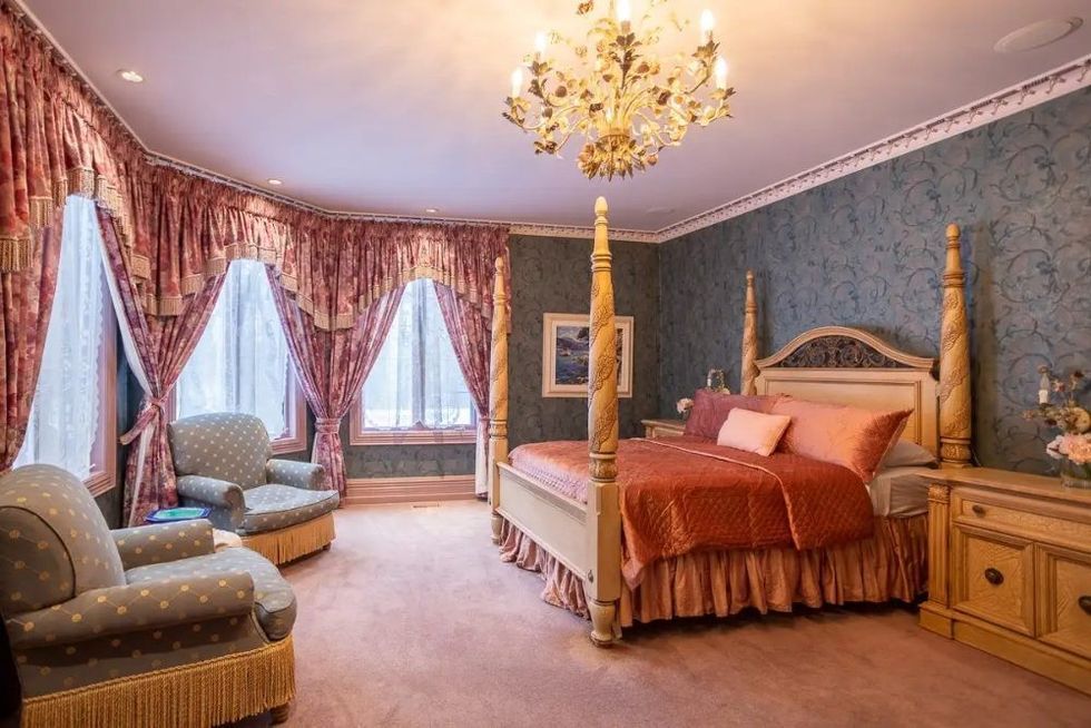 This $12.8M Mansion Near Toronto Looks Straight Out Of 'Beauty & The ...