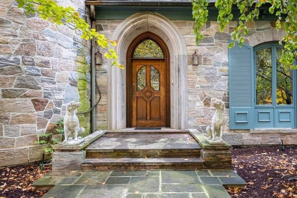This $12.8M Mansion Near Toronto Looks Straight Out Of 'Beauty & The ...
