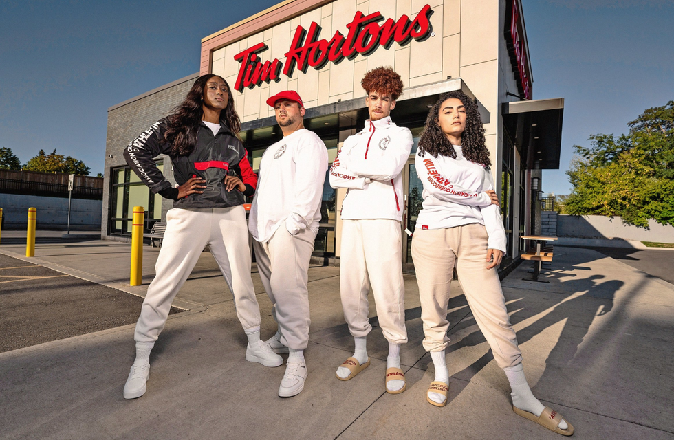 Tim Hortons sort de la « merch » cette semaine et le vibe est très ...
