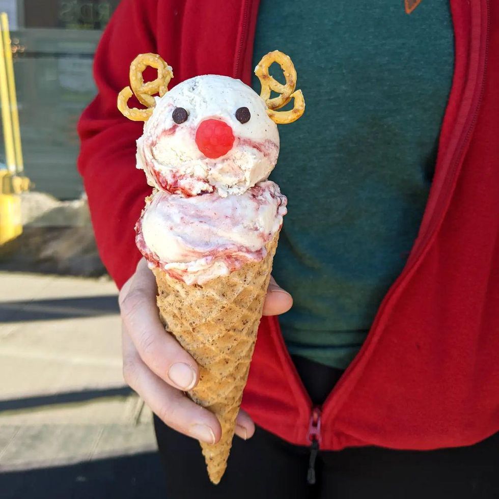 Eat A Reindeer Ice Cream Cone - Narcity